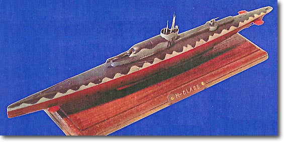 RN M Class Submarine | HLJ.com