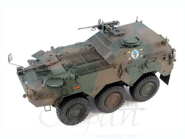 JGSDF Type 82 Command & Communication Vehicle (New Box) | HLJ.com