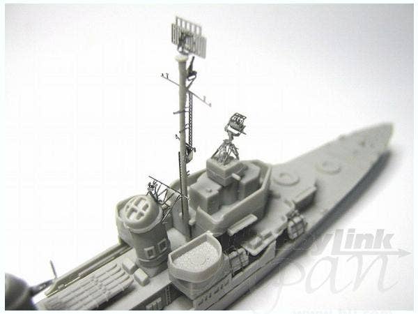USN A.M. Sumner & Gearing Class Destroyer Photo-Etched Parts | HLJ.com
