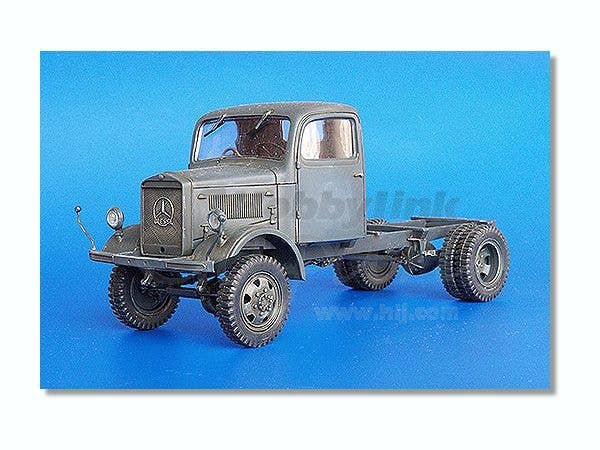 Mercedes Benz L3000 4x4 Chassis | HLJ.com