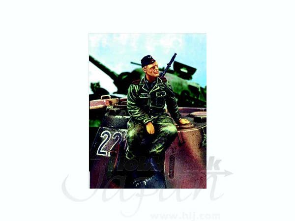 Waffen SS Tanker Sitting on Turret WWII | HLJ.com