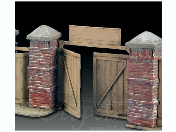 East European Wall Section | HLJ.com