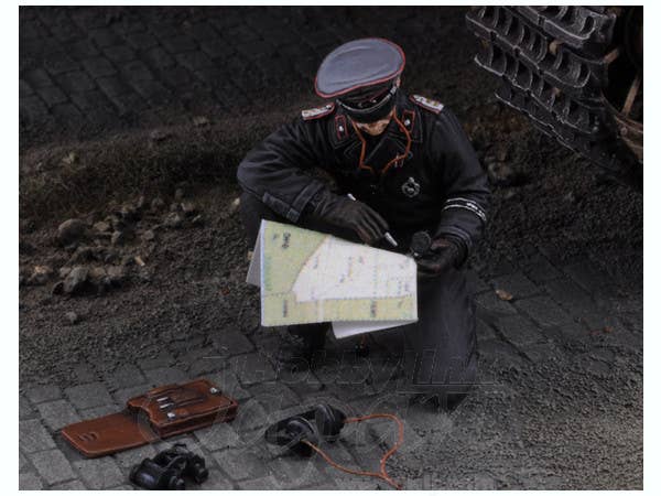 Waffen SS Tank Commander With Map | HLJ.com