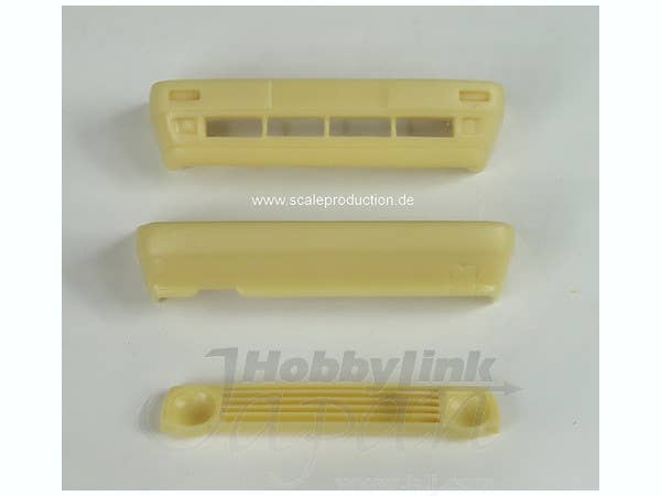 VW Golf 2 GTI Bumpers (Revell) | HLJ.com