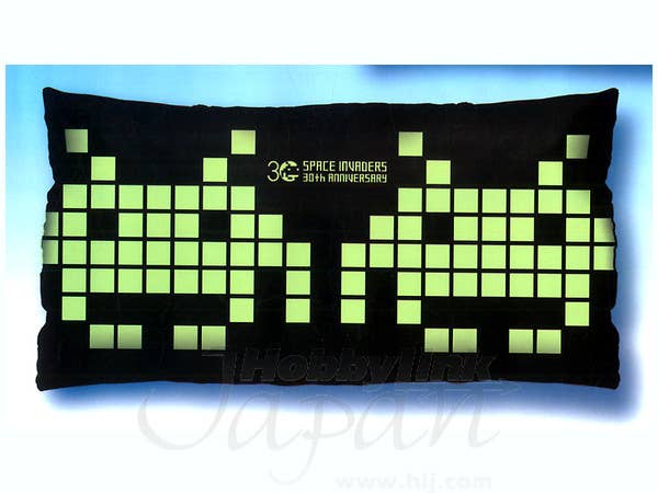Space Invaders Pillow: Twin Invader | HLJ.com