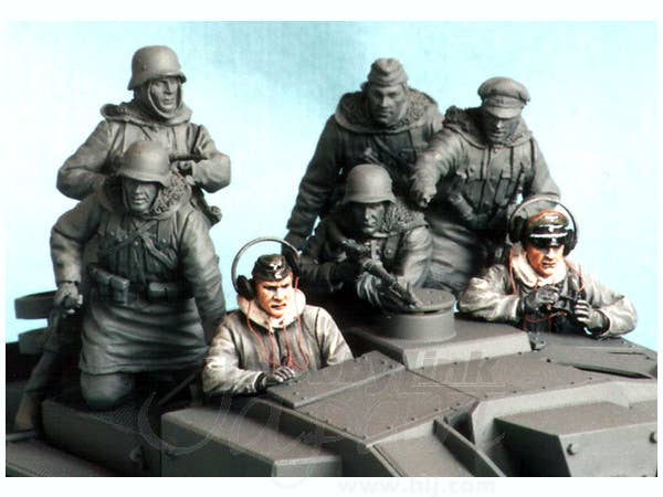 German Stug Crew Winter 1942-45 (2pcs) | HLJ.com