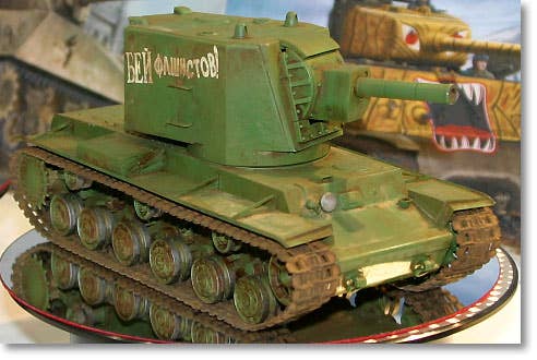 KV-II Heavy Tank Initial Production | HLJ.com