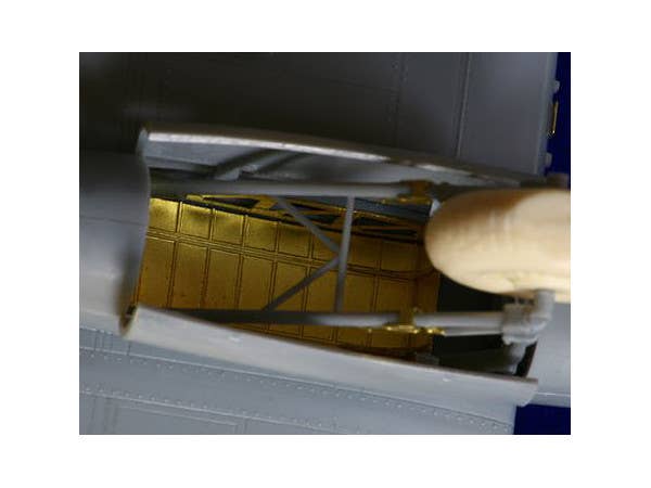 Resin Wheel Well/Landing Gear for Avro Lancaster B (for Hasegawa) | HLJ.com