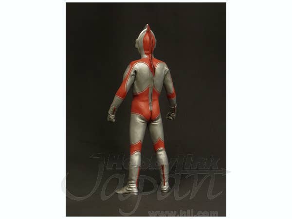 The Return of Ultraman Standing Pose | HLJ.com